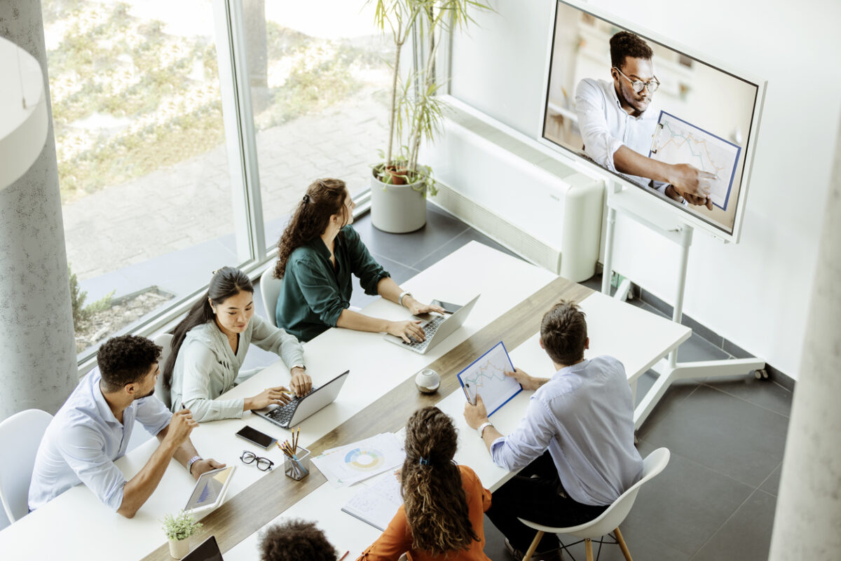 Implement an Effective Hybrid Workplace Strategy - Collection